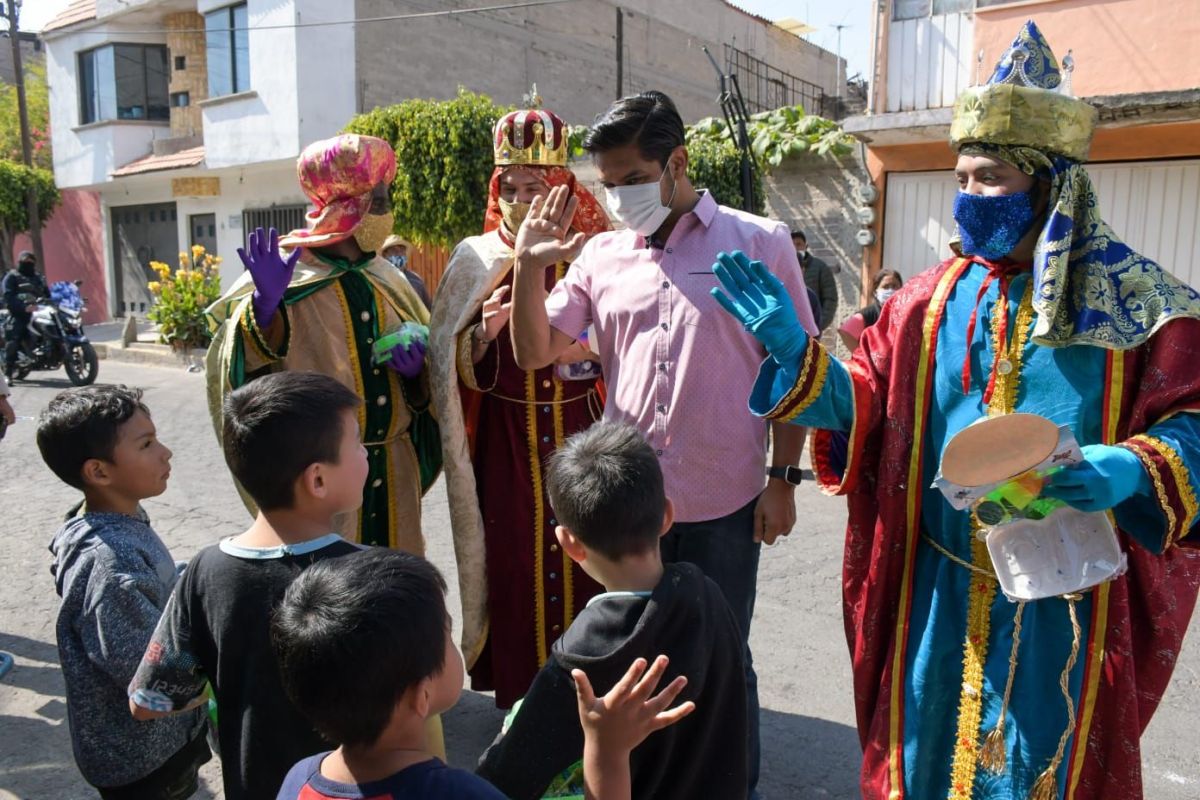 Presidente Municipal Adolfo Cerqueda, Rebollo pide a Reyes Magos, niños ...