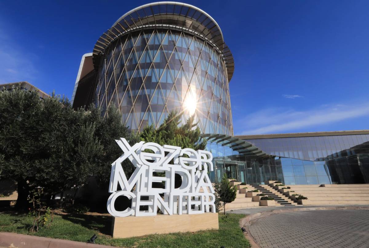 Se diversifica el Centro de Medios de Jazar (Xezer TV) Azerbaiyán ...